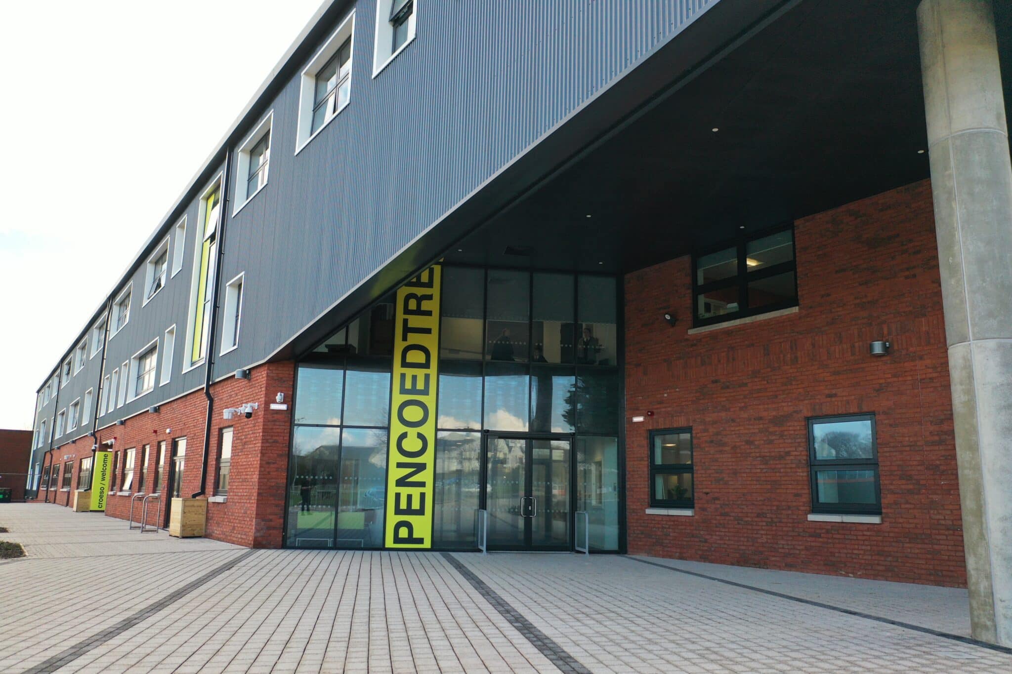 Pencoedtre High School - Bouygues UK